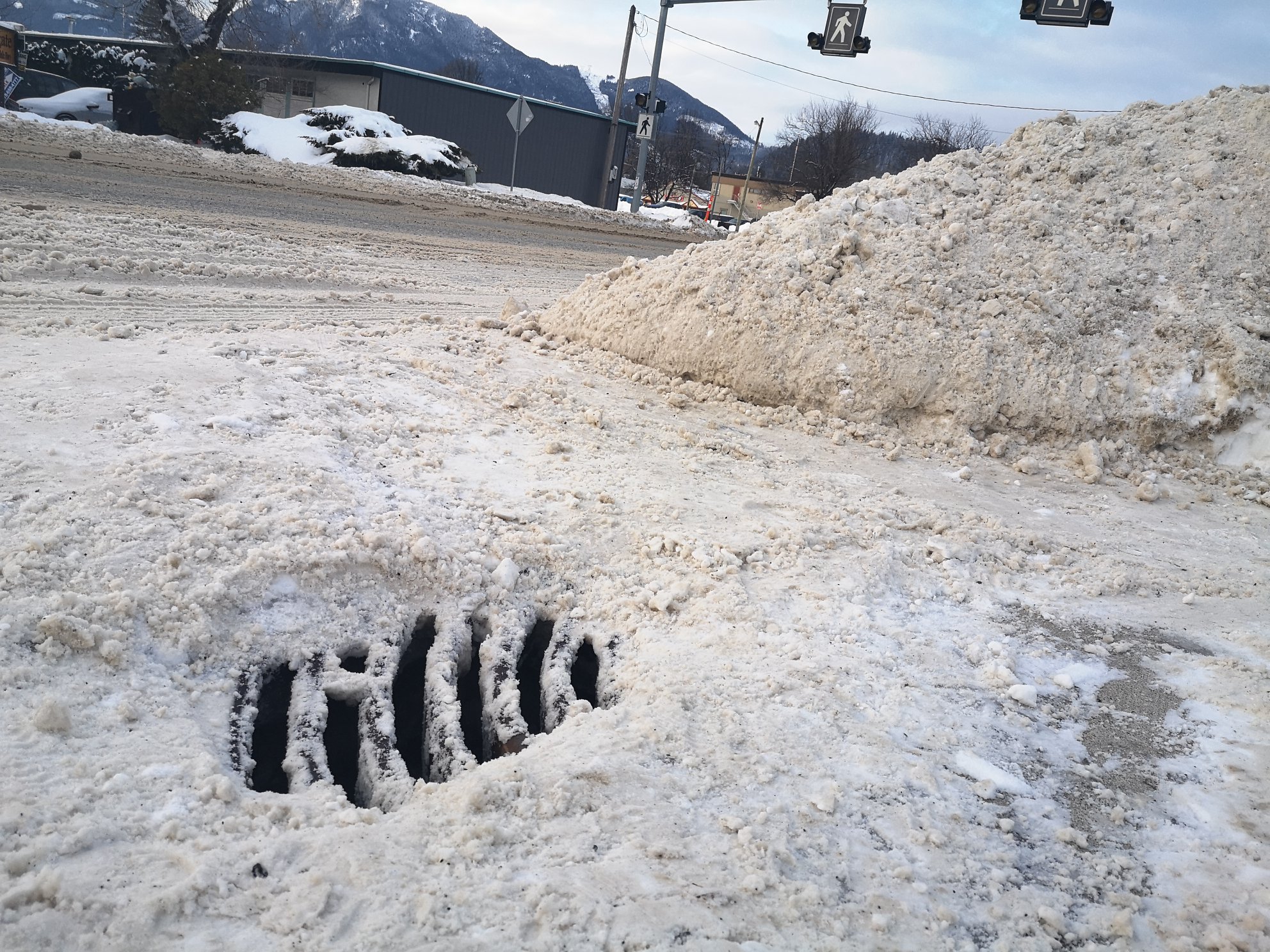 As The Melt Comes, Clean Street Catch Basins To Prevent Flooding – FVN