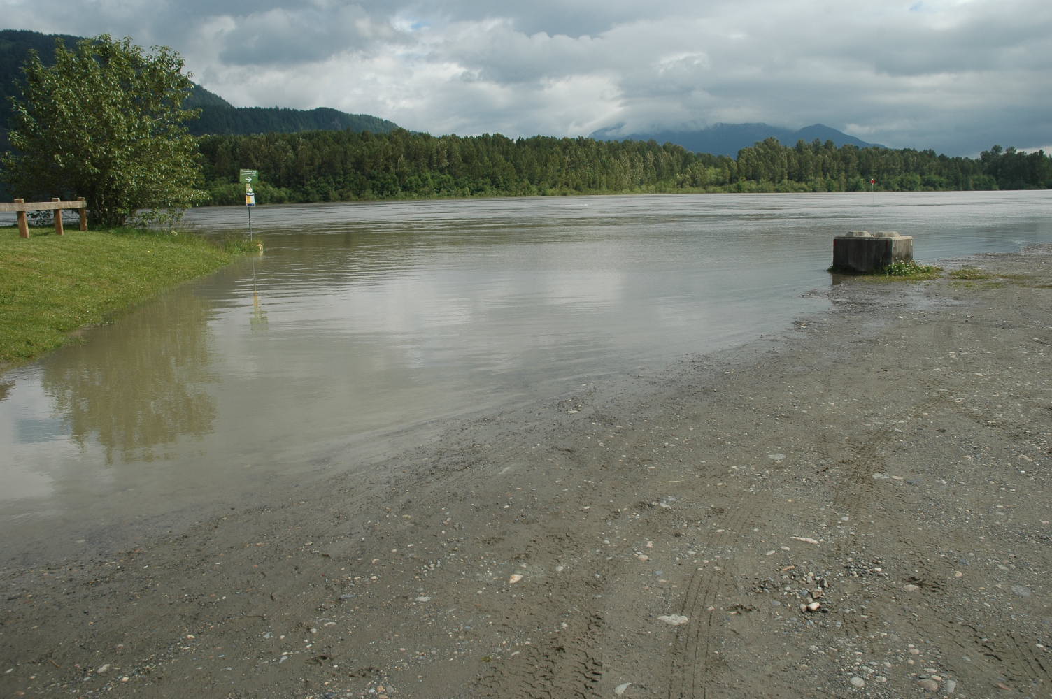 FVRD Freshet Watch: Fraser River Flood Preparedness – Emergency ...