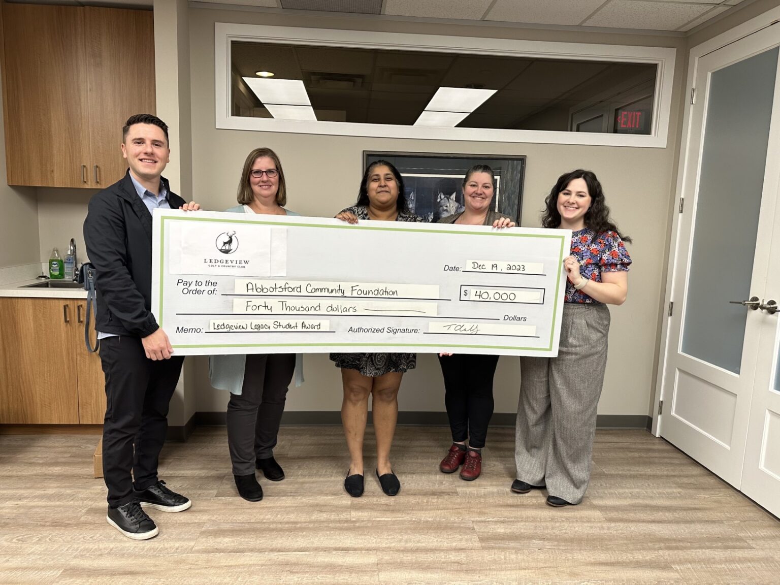 Ledgeview Legacy Fund Donation of $40K to Abbotsford Community ...